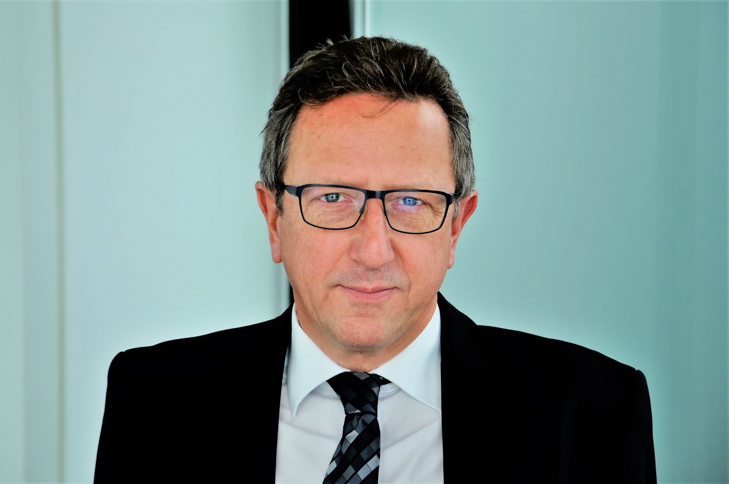 Dr Med Hans Jurgen Beckmann